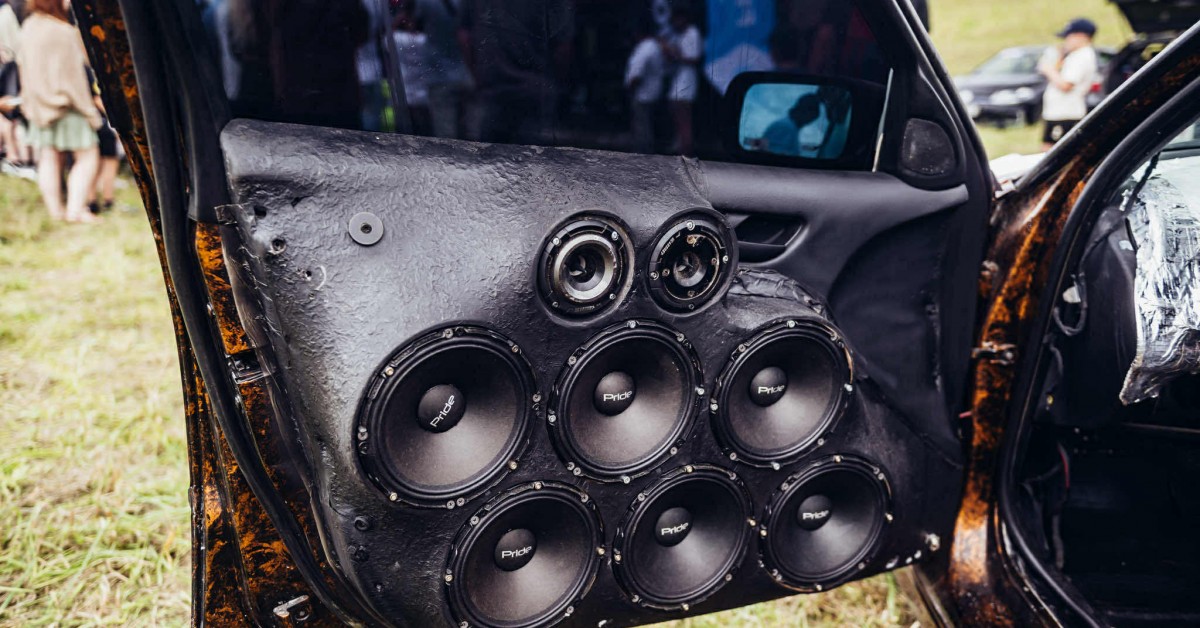 Racing.lt - Trophies Awarded to the Loudest – Decibel Drag Competition ...